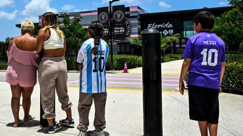 Lionel Messi Signs For Inter Miami - SKN SOURCE