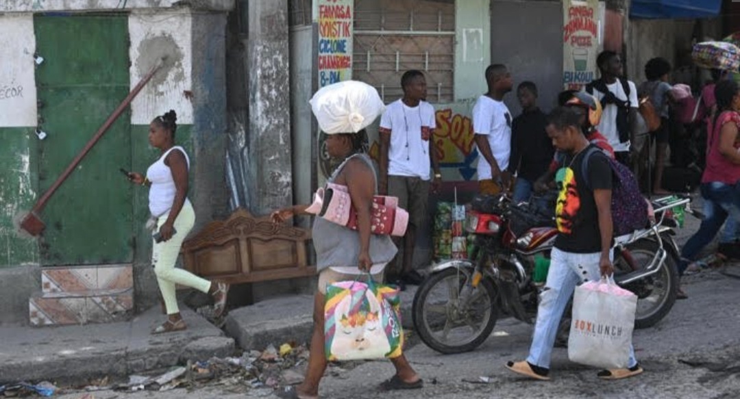 Thousands Of Haitians Flee Gang Violence In Port-au-Prince District ...