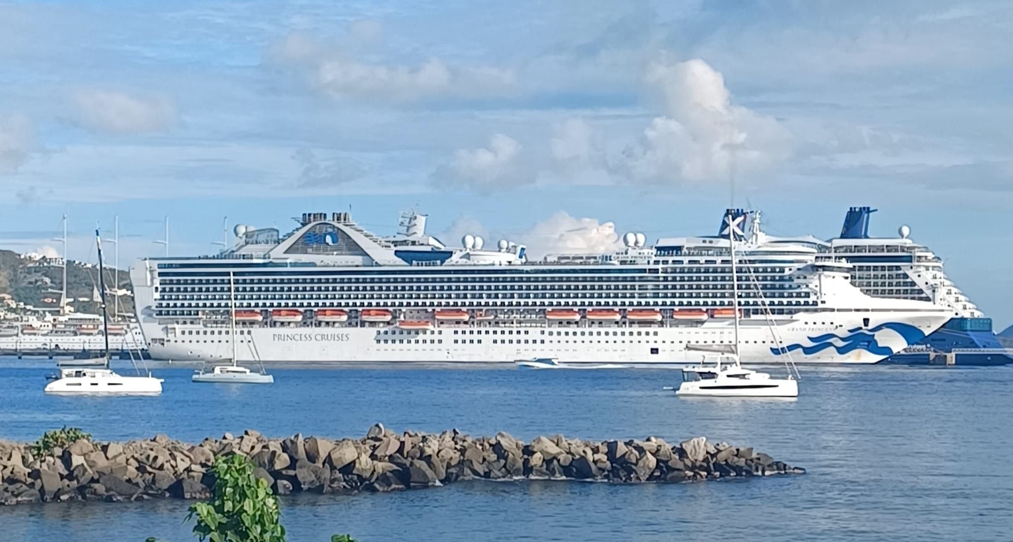 Cruise Passenger Arrivals Top 58,000 in Busy January Week - SKN SOURCE